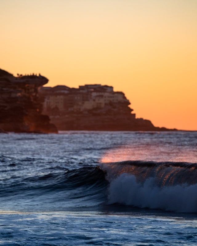 Bronte Wave Vertical – Riptide Prints